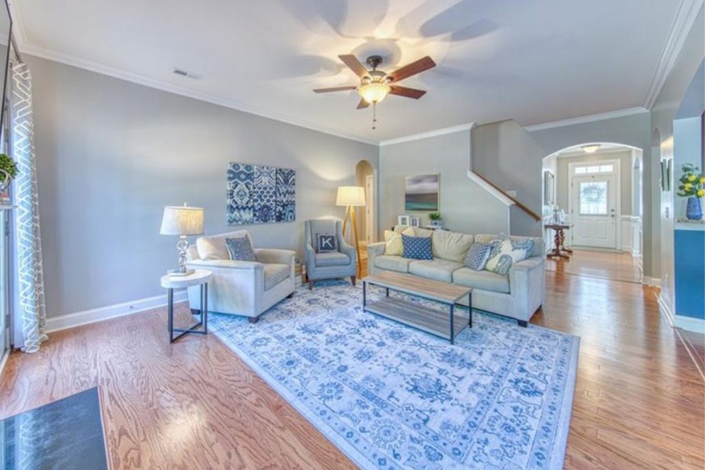 Style guide for the 2020 Pantone Color of the Year - Allen Tate Blog