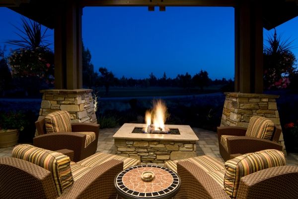 6 fire pits to transform your backyard - Allen Tate Blog
